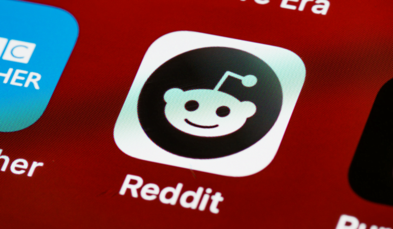 10 Reddit Alternatives You’ll Love in 2025